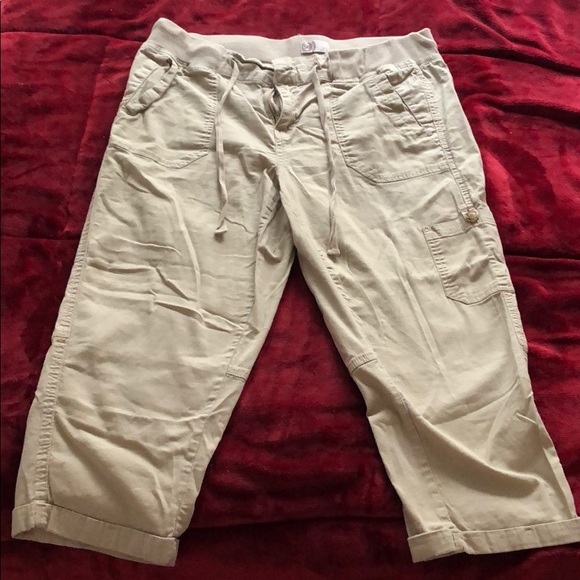 SO | Pants & Jumpsuits | Tan Capris | Poshmark